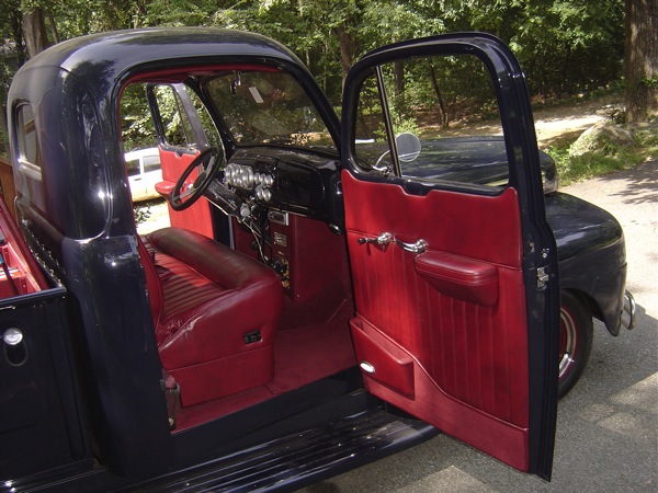 '48 Ford F1 Pickup Custom Hot Rod